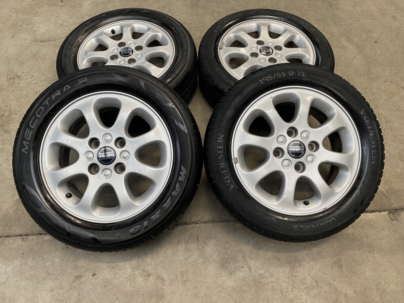 15 inch originele velgen Volvo V40 4x114.3 67.1 - www.originalwheels.nl