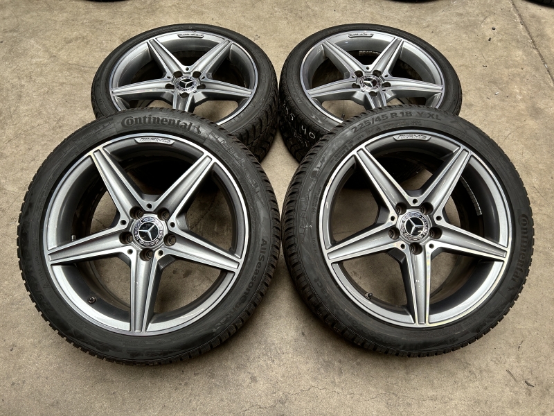 18 inch originele AMG velgen + vierseizoenenbanden Mercedes C klasse ...