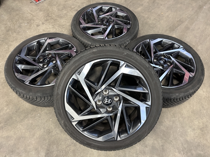 17 inch originele velgen + vierseizoenenbanden Hyundai I20 N 52910 ...