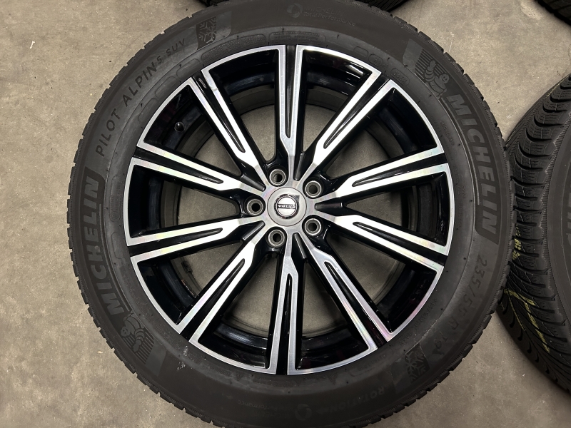 19 inch originele R Design velgen + winterbanden Volvo XC60 (2017/heden ...