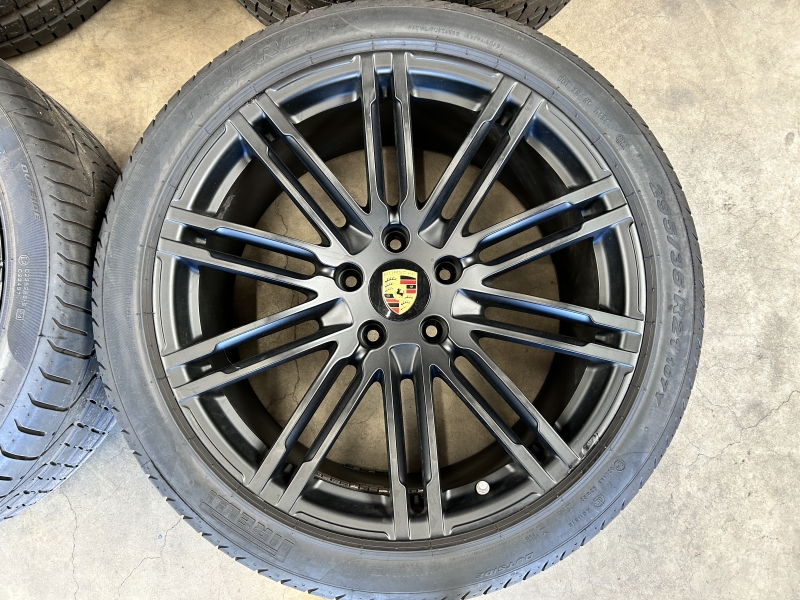 21 inch originele velgen + zomerbanden Porsche Cayenne Turbo E3 7P5601025AE - www.originalwheels.nl